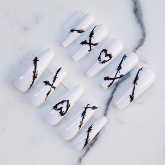 Hand Crafted | Makeup | Custom Barbed Wire Heart Presson Nails Hand ...